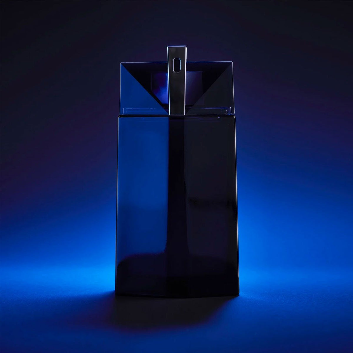 Shop Mugler Alien Man EDT in Australia